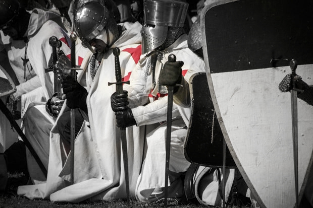 KNIGHTS TEMPLAR | Tactical-Combat-System-School-Of-Survival